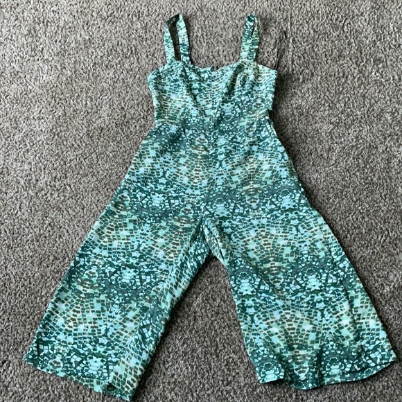 Guess | Pants & Jumpsuits | Green Guess Romper | Poshmark